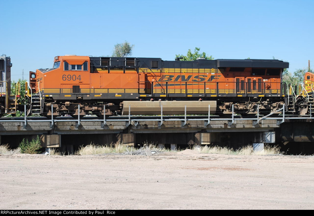 BNSF 6904